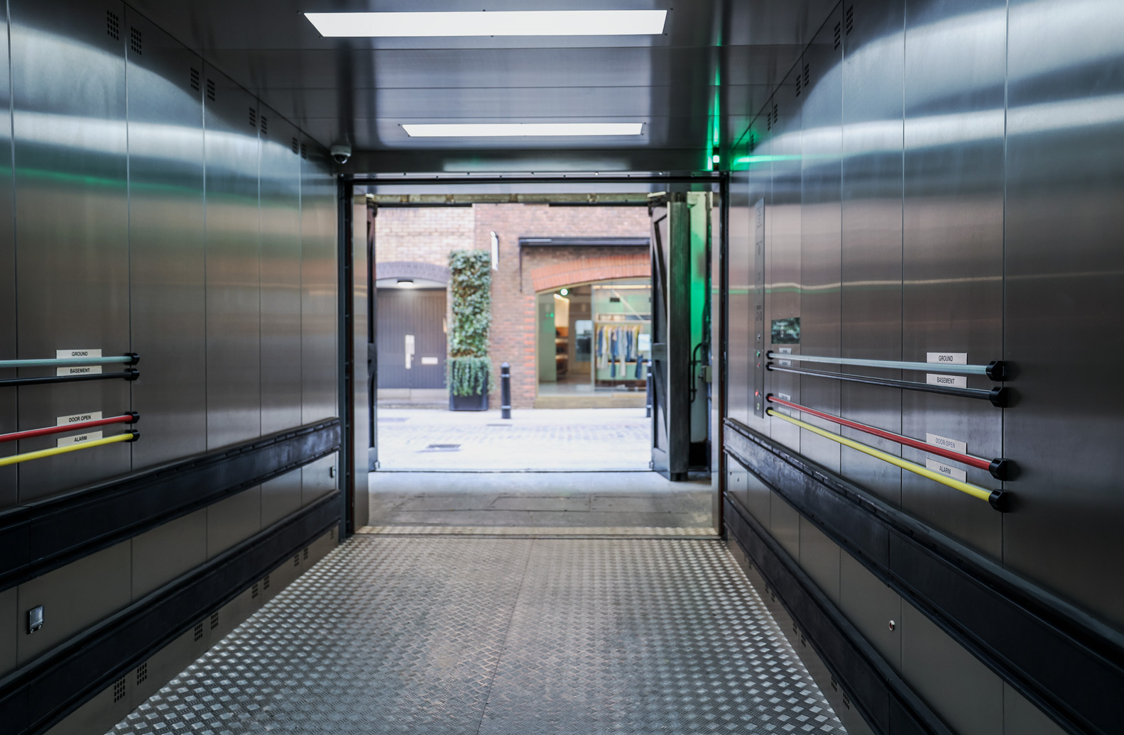 Vehicle Lifts | Vehicle Lift Modernisation Services | Jackson Lifts